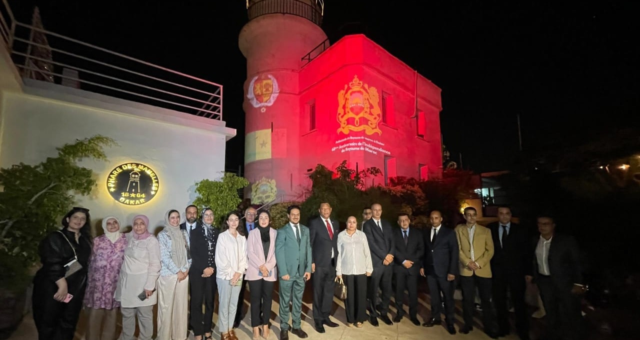Photo. À Dakar, le Phare des mamelles illuminé aux couleurs du Maroc ...