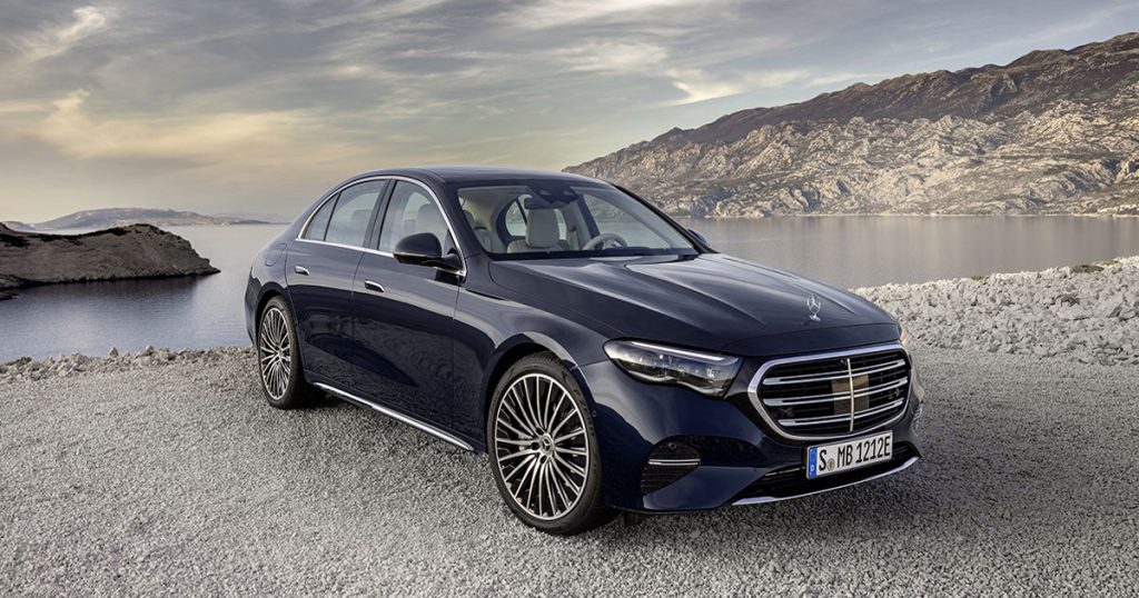 Plus technologique et toujours aussi classique, la Mercedes Classe E ...